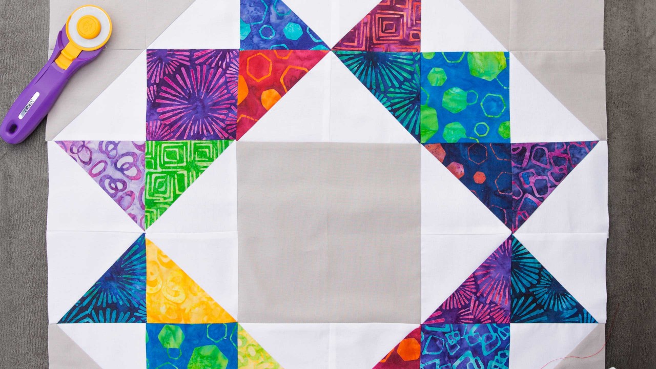 Christmas Table Runner using the Large Wedge Tool — Quilting Tutorials