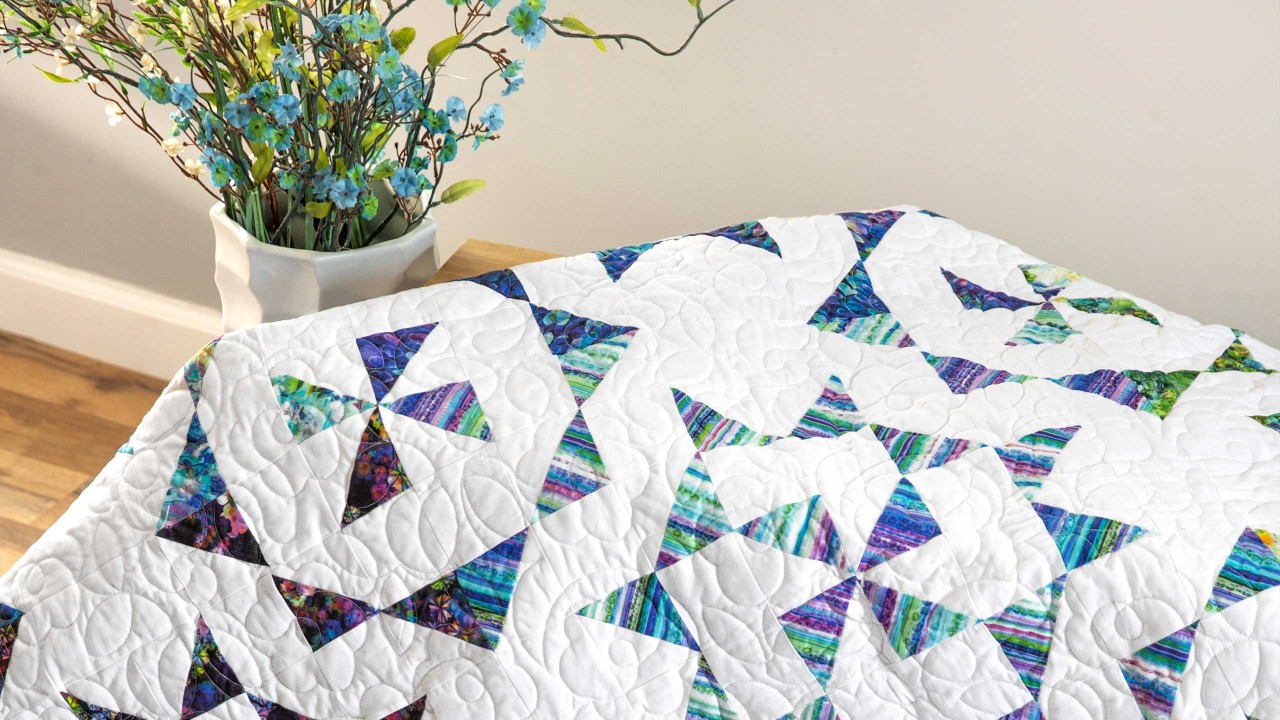 Make a "60 Degree Stars" Quilt with Jenny Doan of Missouri Star Quilt ...