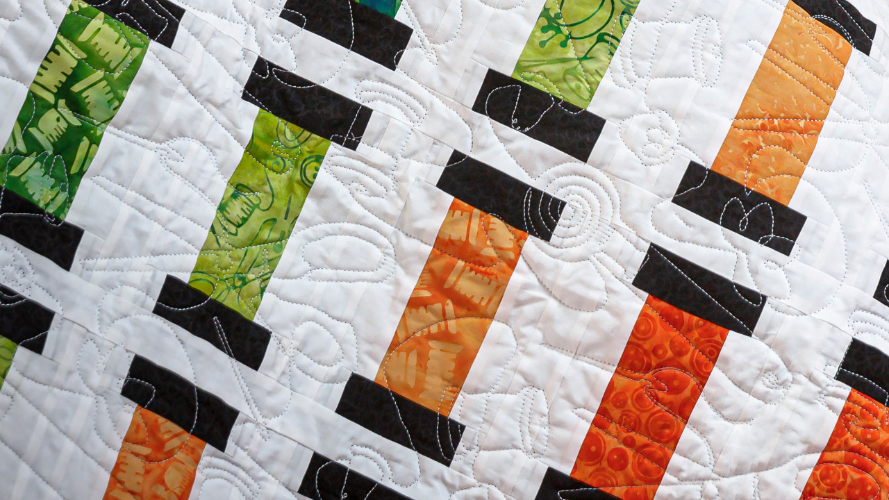 Make a "Goose Tracks" Quilt + Scalloped Border with Jenny Doan of ...